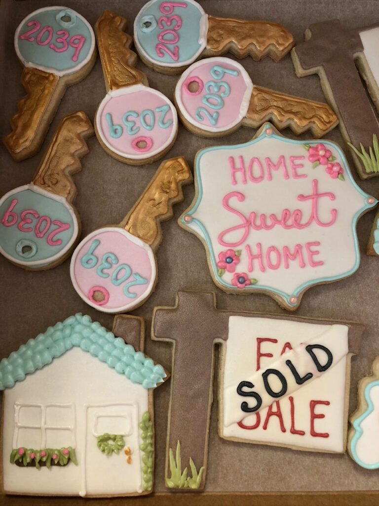 Cookies – Cincinnati Pastries, Wedding Cakes, & Bakery